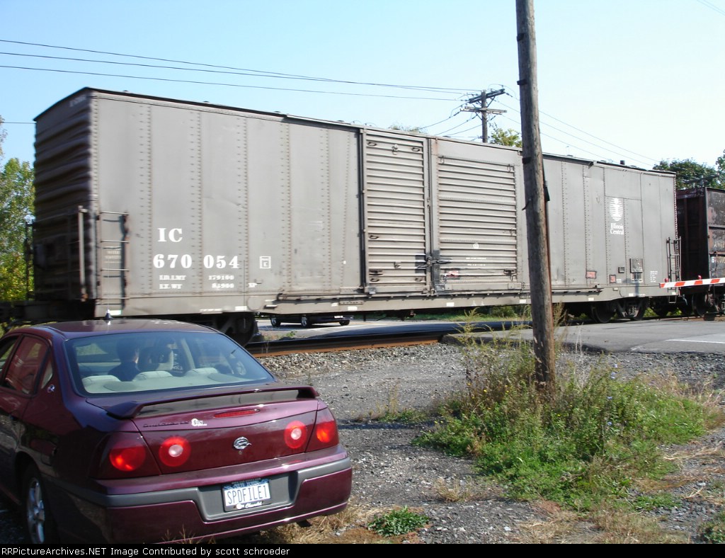 IC 670054 Boxcar WB